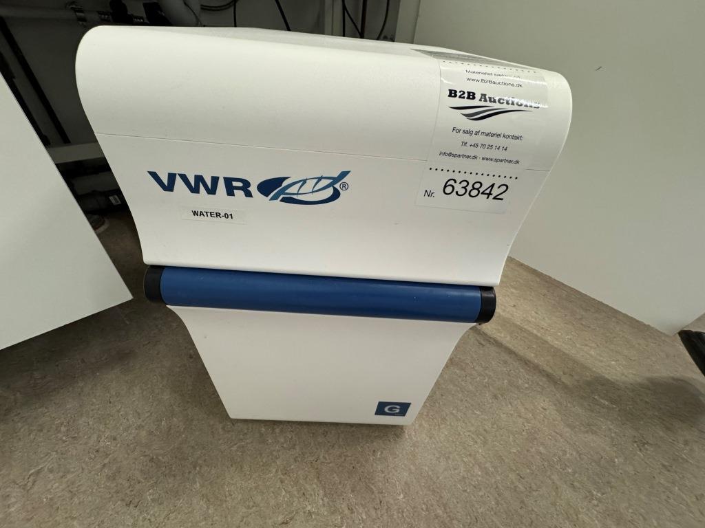 2 stk. VWR Water System G15 med TOC, 24VDC samt diverse filter tilbehør ...